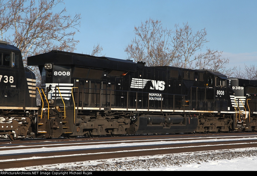 NS 8008